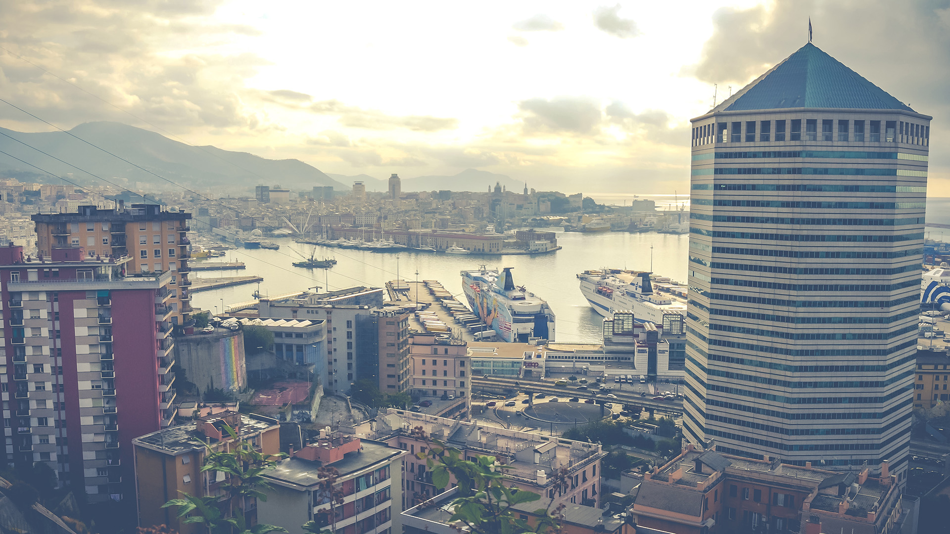 VP7 | Multimedia Creative Studio | we think, we create